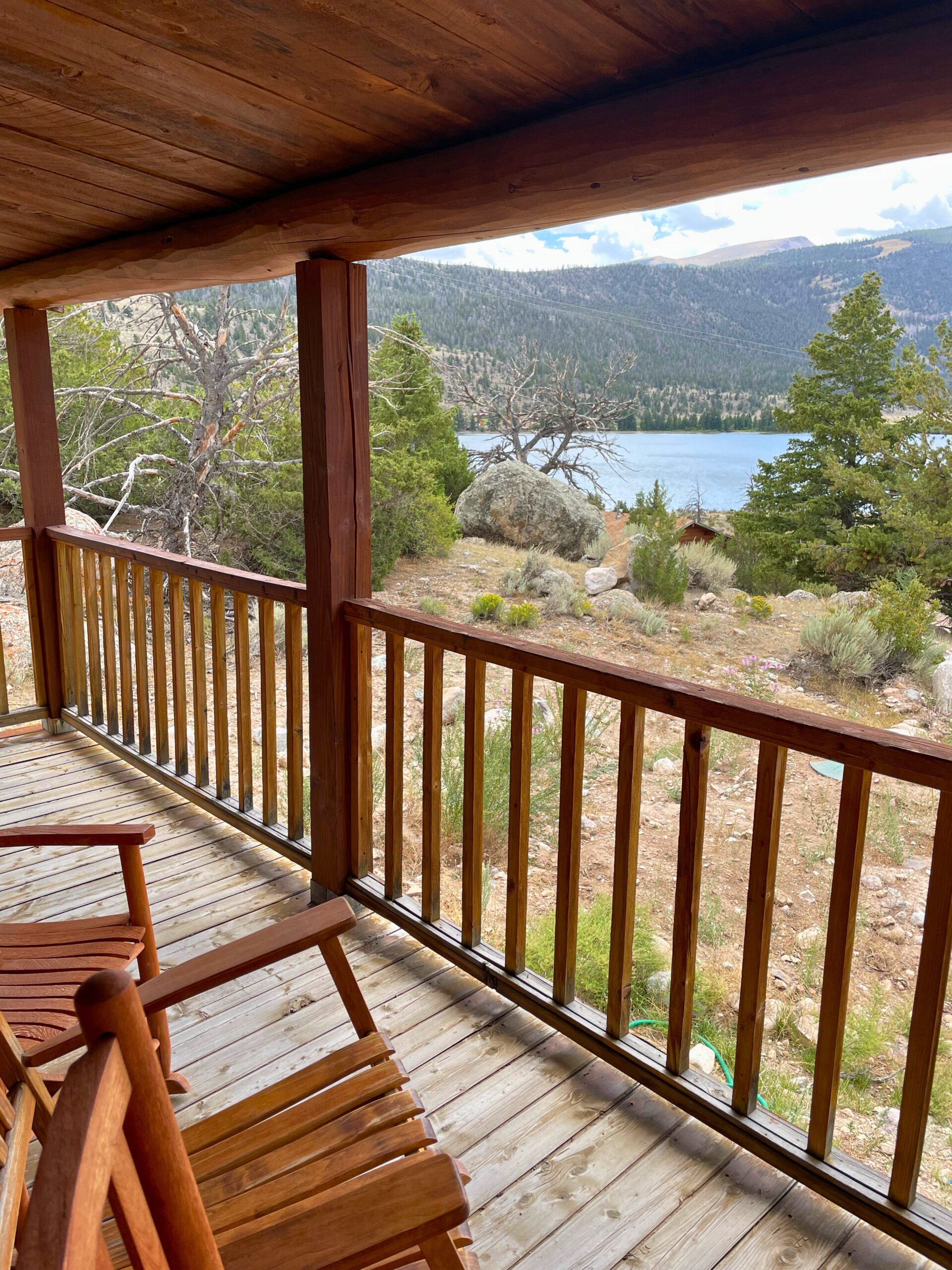 ec173fbc-da7e-411b-8d83-e5455cd6089e – Ring Lake Ranch